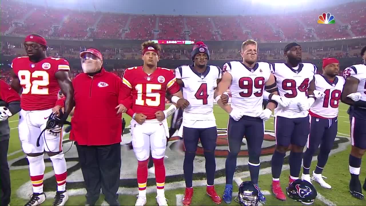 Texans and Chiefs Players come together for a moment of unity
