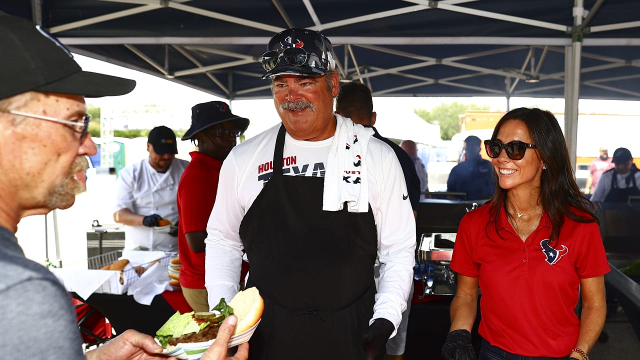 | Cal's Cookout at Texans Camp