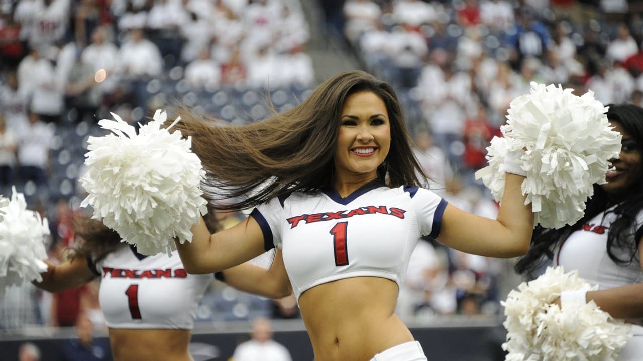 Texans vs. Titans Cheerleader slideshow