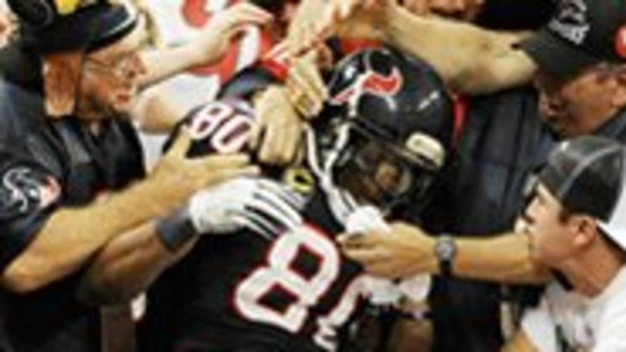 Johnson shines in long-awaited playoff debut