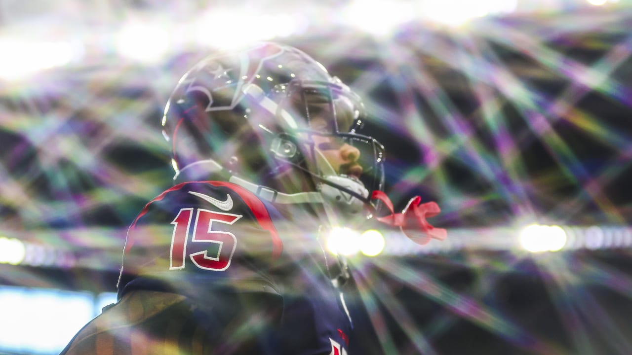 Photos: Best Photos from Week 7 vs. the Packers | Bull's Eye