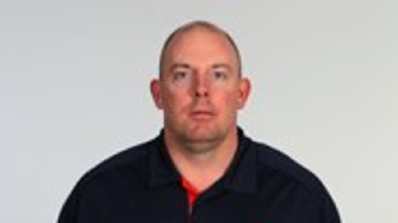 George Godsey to coach QB's