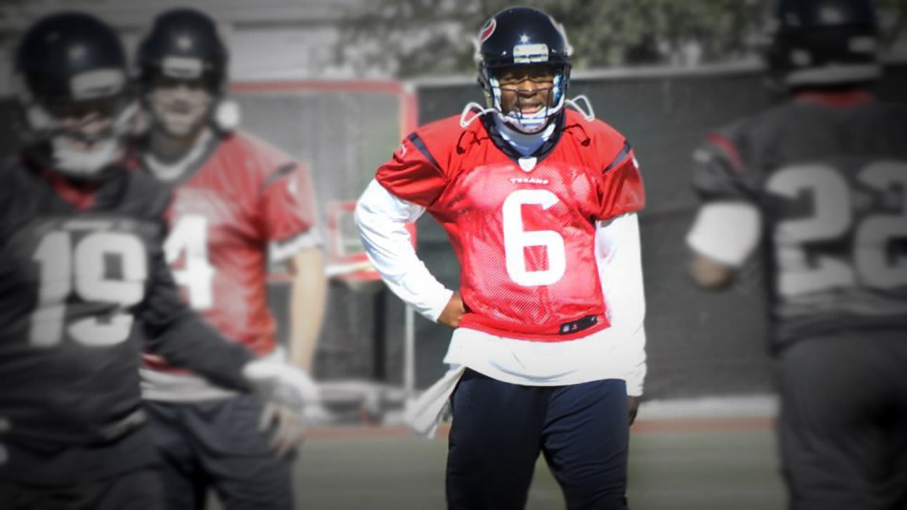 First Look: QB Lewis, Foster in action