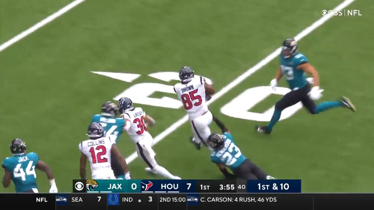 HIGHLIGHT | TE Pharaoh Brown drags defenders into the red zone