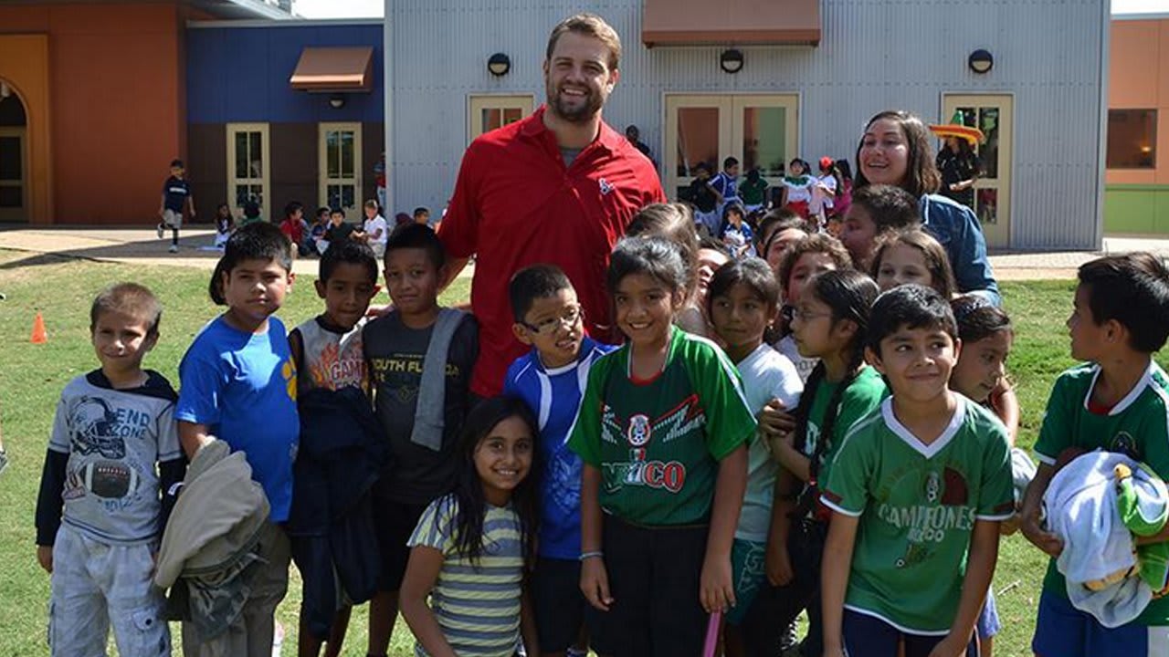 Play 60: LB Jeff Tarpinian at Baker-Ripley