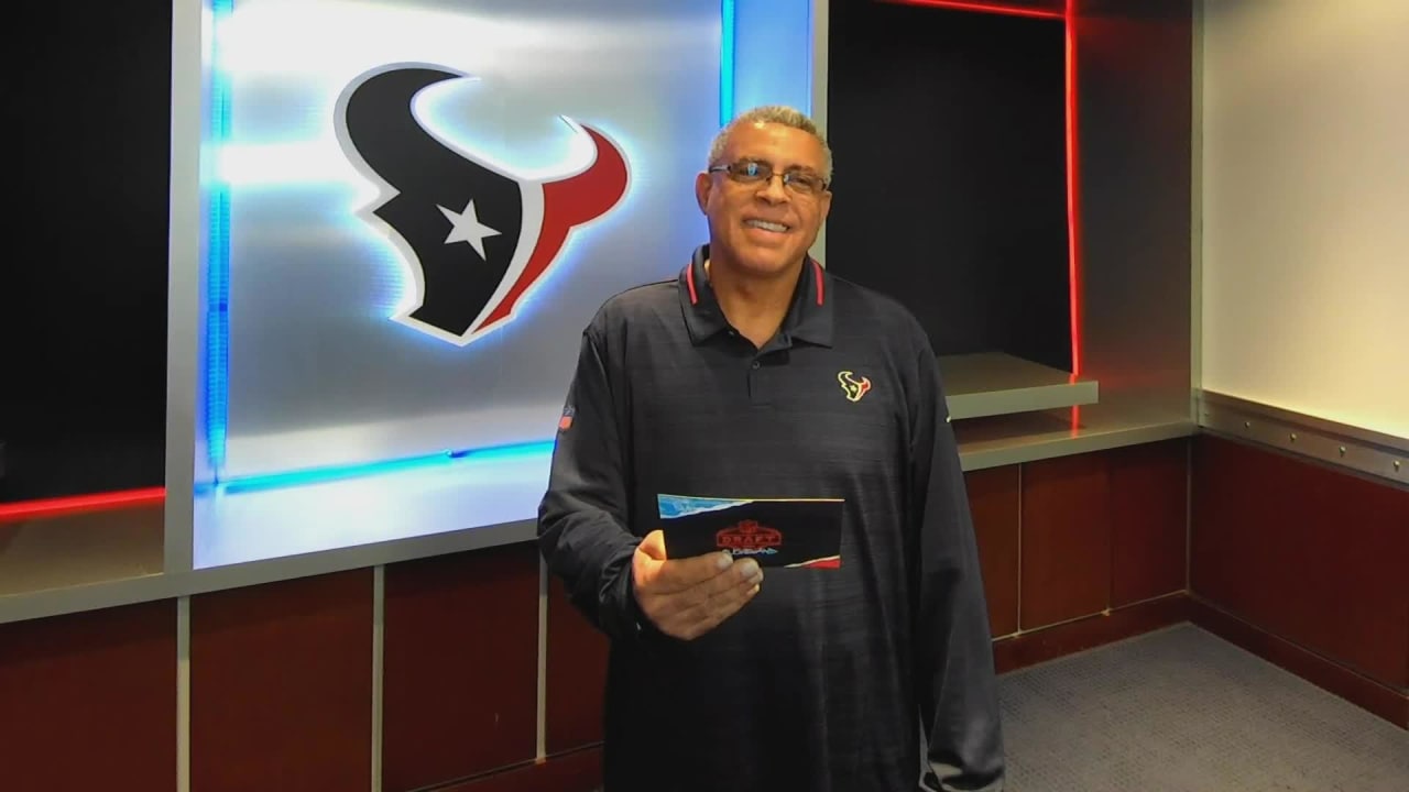 NFL Draft | LF Garret Wallow Goes No. 170 to Houston