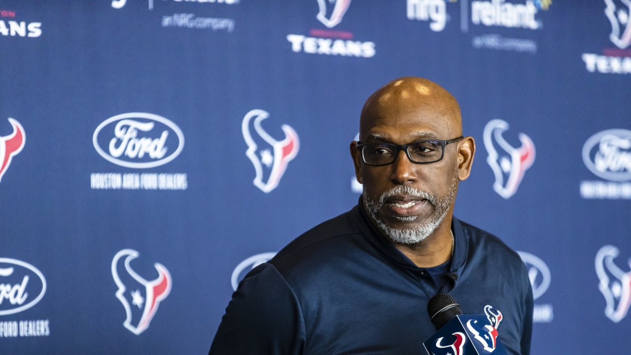 Running Backs Coach Danny Barrett | Press Conference (2-22-2022)