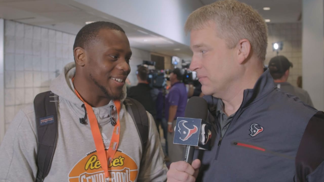 1-on-1: WR Artavis Scott