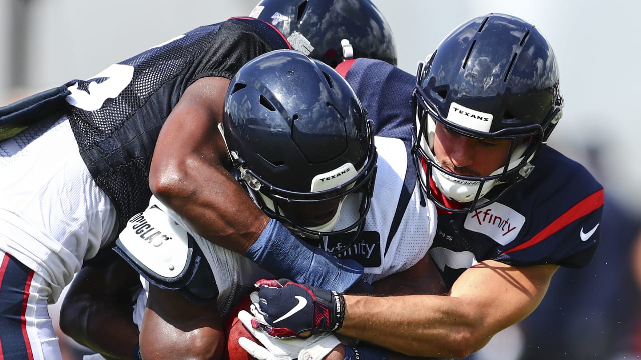 Harris Hits: Training Camp Day 8