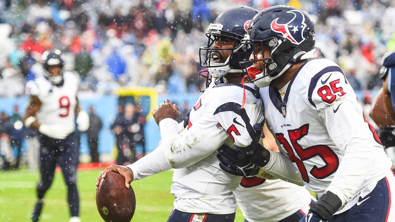 After 17 consecutive quarters on the road without a touchdown, the ...