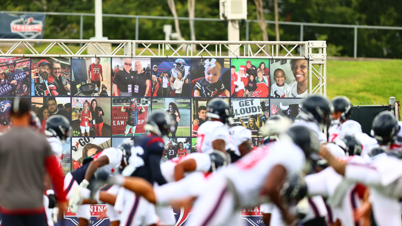 Photos: Season Ticket Member Banner at Training Camp