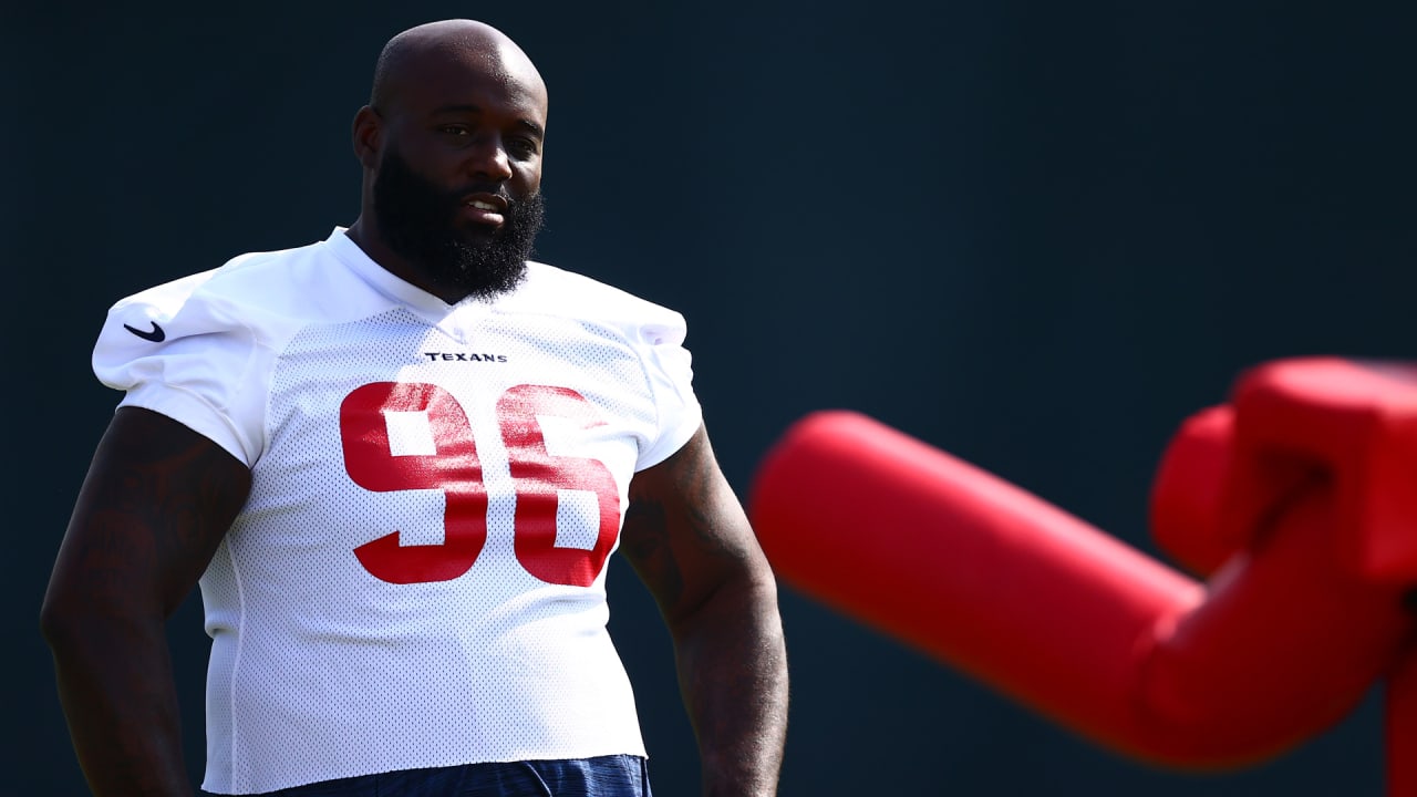 The Houston Texans have signed DE Dylan Horton