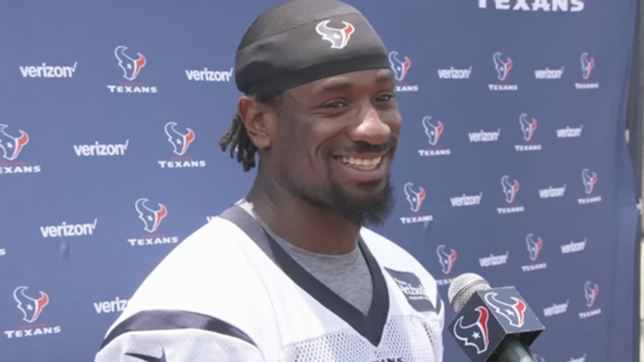 Sio Moore: "I'm excited to be here"