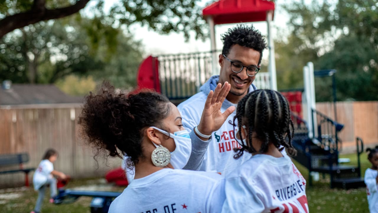 | Derek Rivers Visits the Mission of Yahweh