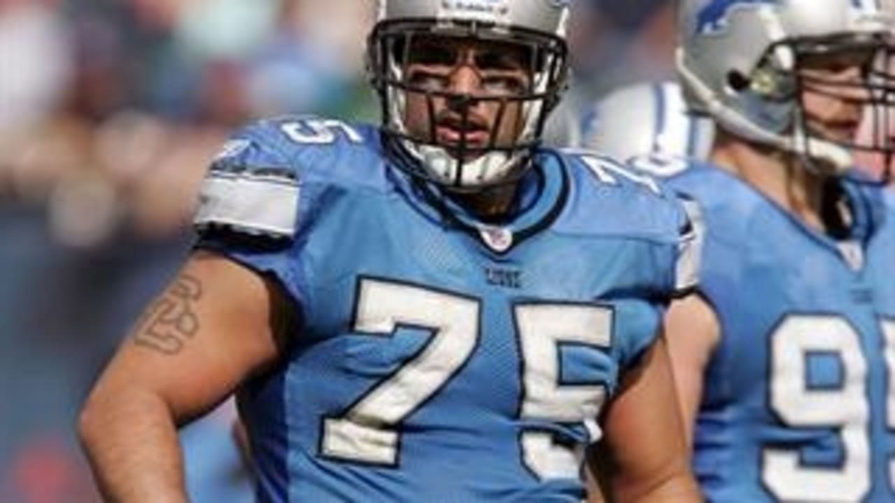 Texans ink Cody to free agent deal