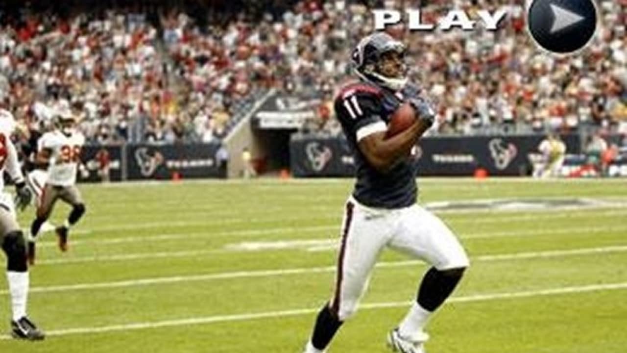 Top 25: Davis strikes again