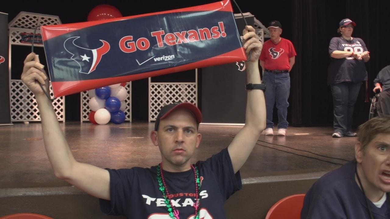 Texans make difference at Brookwood