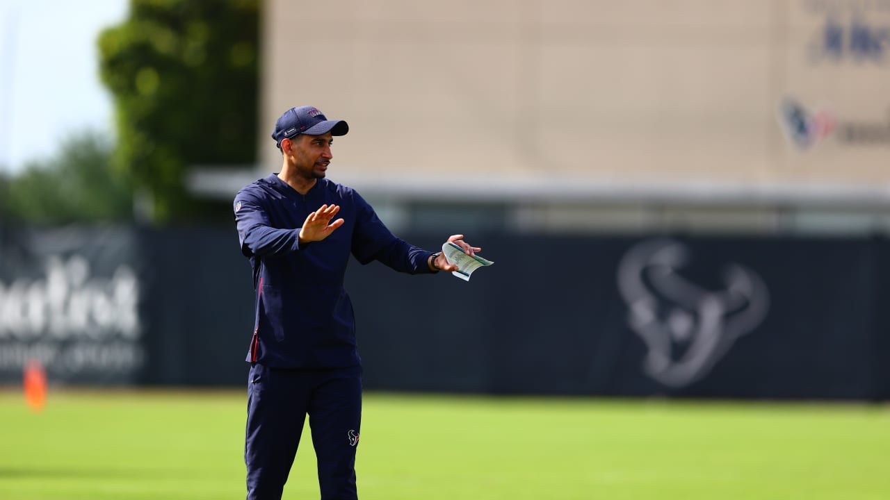 Here are 10 things to know about Houston Texans cornerbacks coach Dino ...