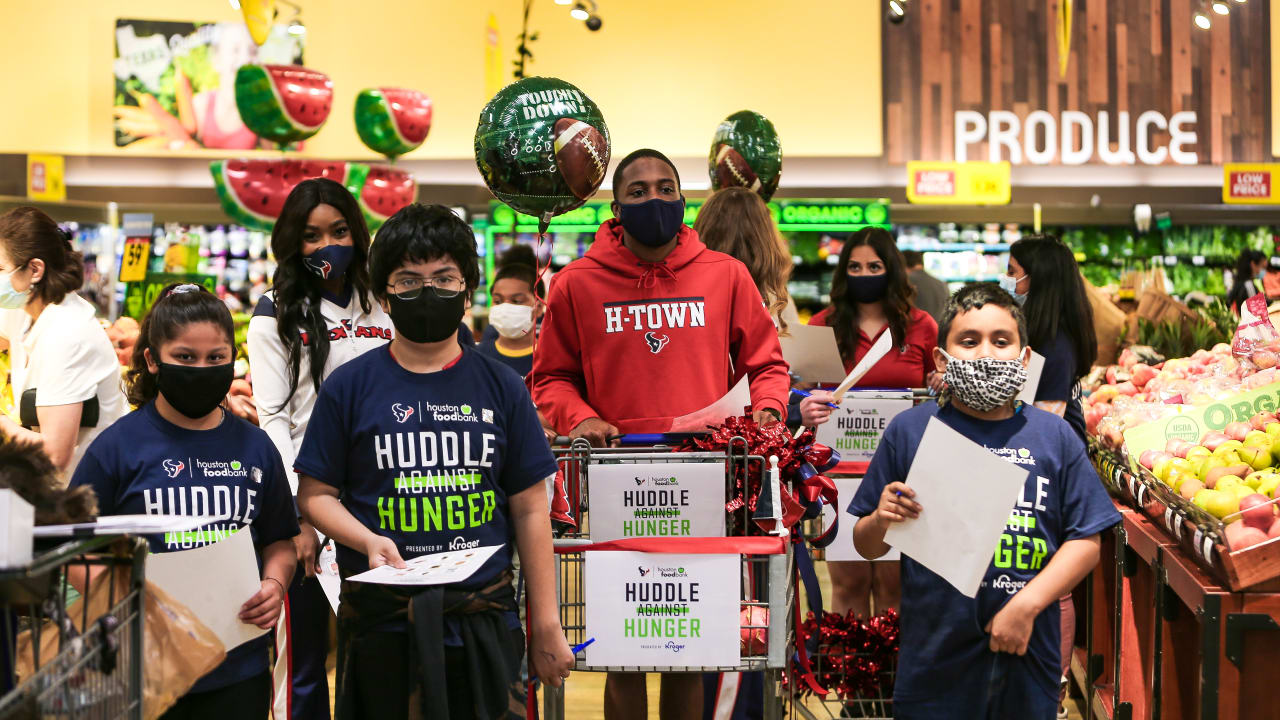 Photos: Huddle Against Hunger presented by Kroger Scavenger Hunt