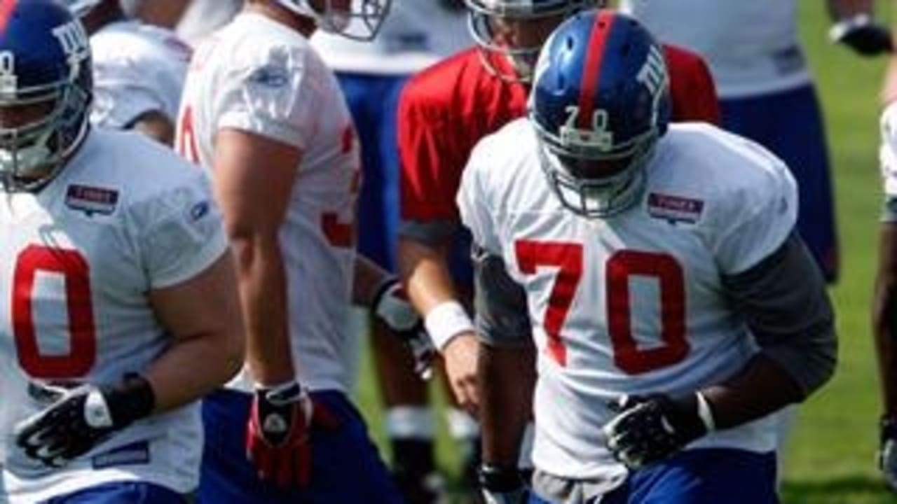 Texans sign Reyes, place Brisiel on IR