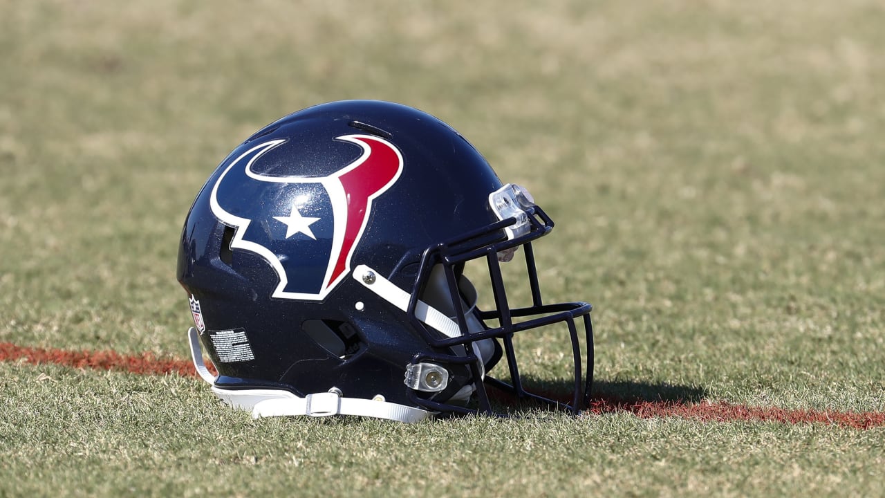 Texans sign ILB Tyrell Adams to active roster, place G Senio Kelemete ...