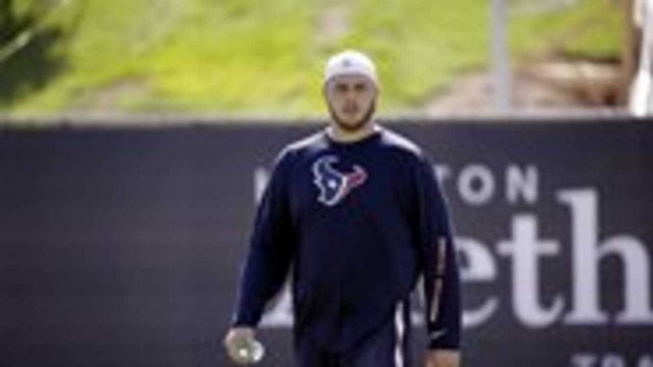 Quessenberry back at OTAs after beating cancer