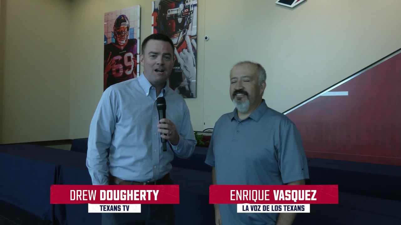 La voz de los Texans Enrique Vasquez y Drew Dougherty del Texans TV ...