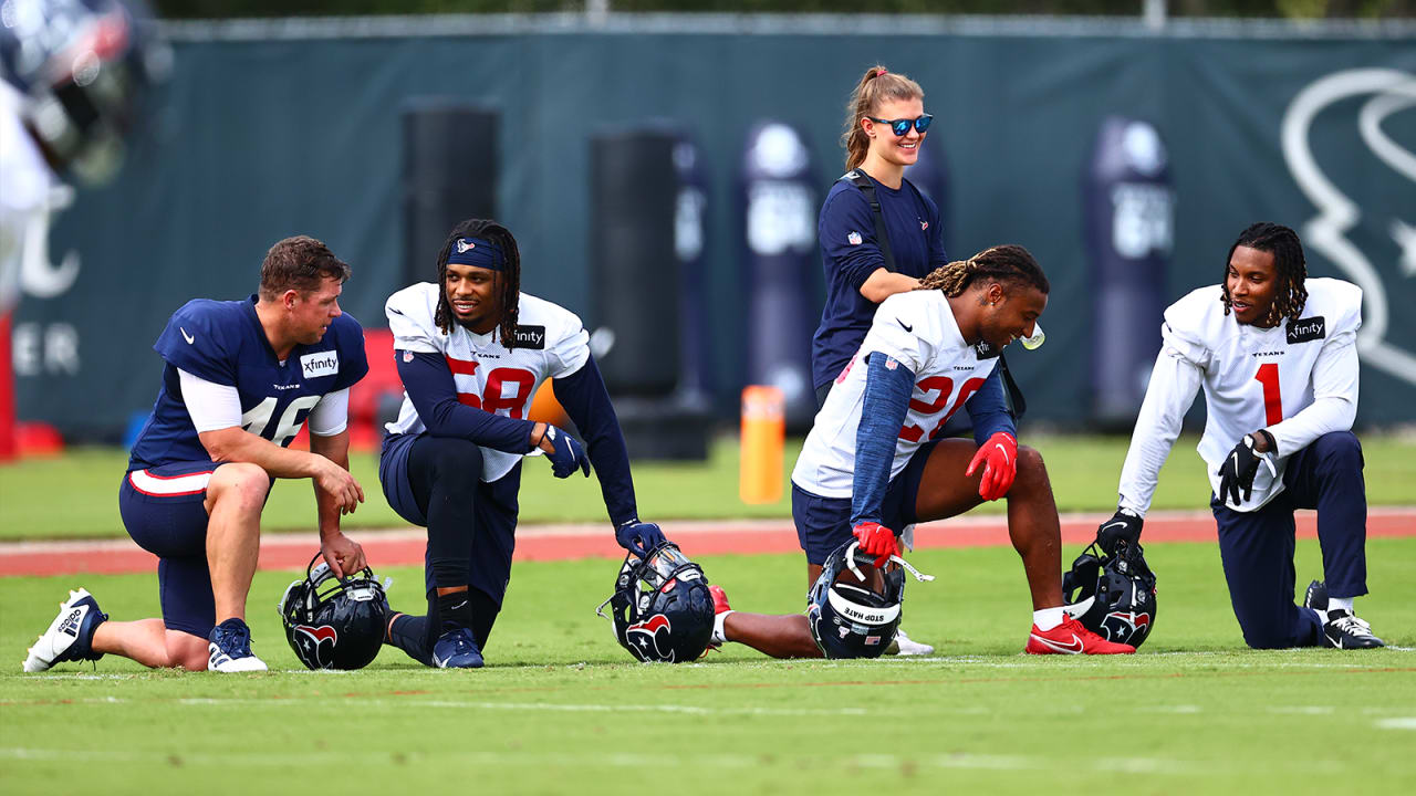 Houston Texans Coordinators and players spoke to the media.
