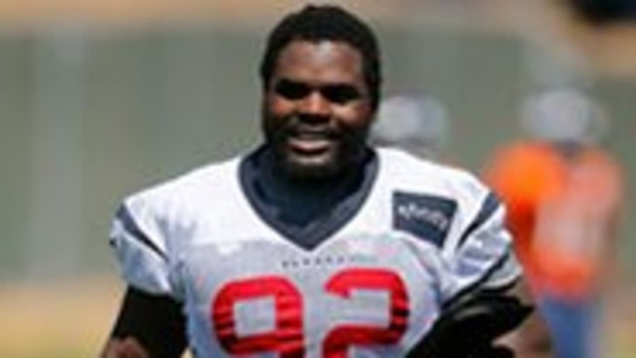 Focus on "little things" is big for Louis Nix, III