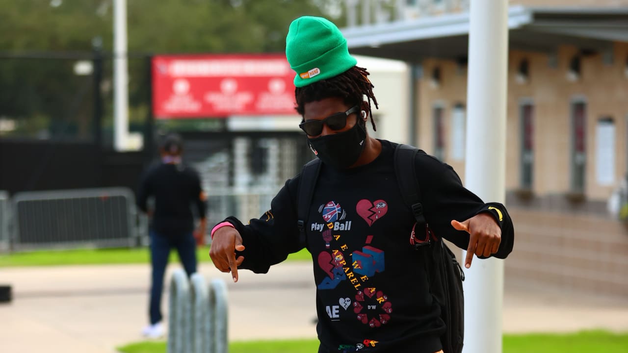 Arrival Photos: Texans Players Arrive at NRG Stadium to take on the ...