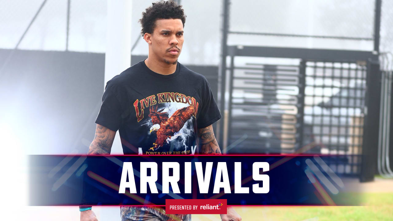 | Texans arrive for Week 17 vs. Jaguars