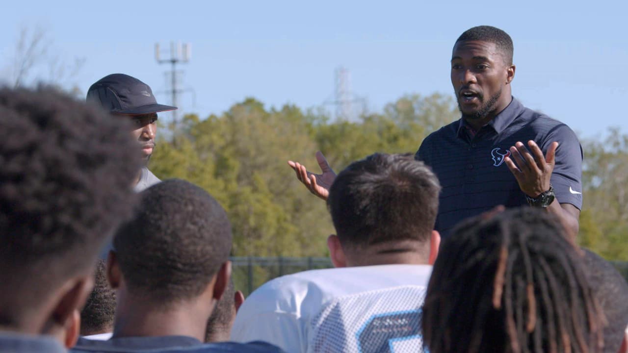 Andre Hal, Nike Donate to High School