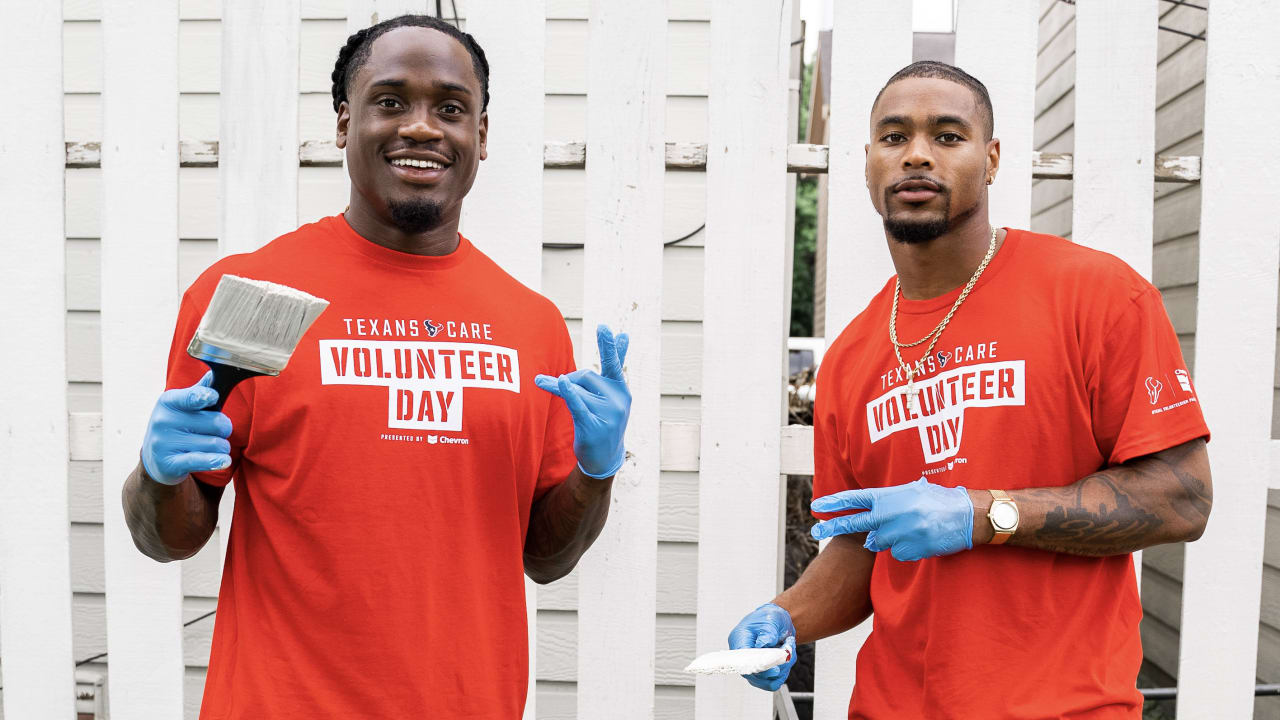 Texans Care Volunteer Day | Yates Museum