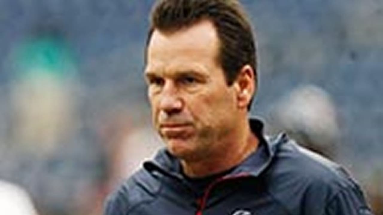 First Look: Kubiak back at practice