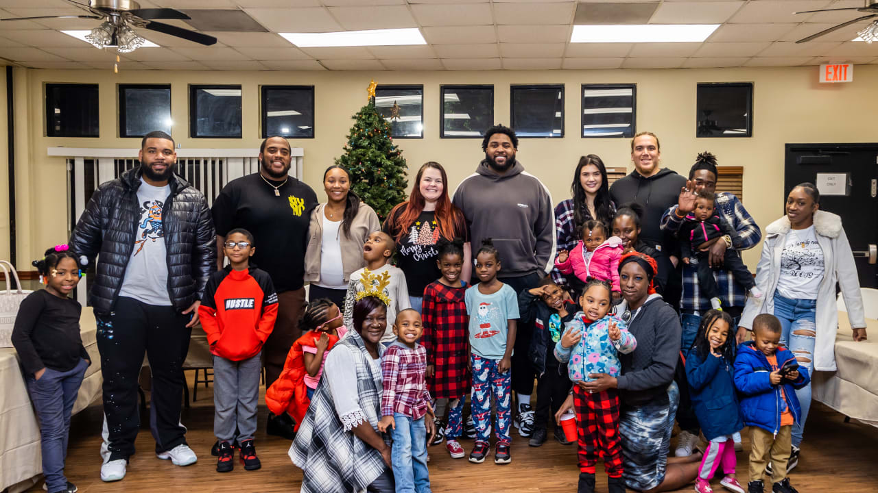 | Tytus Howard, Justin McCray and Austin Deculus deliver gifts and dinner