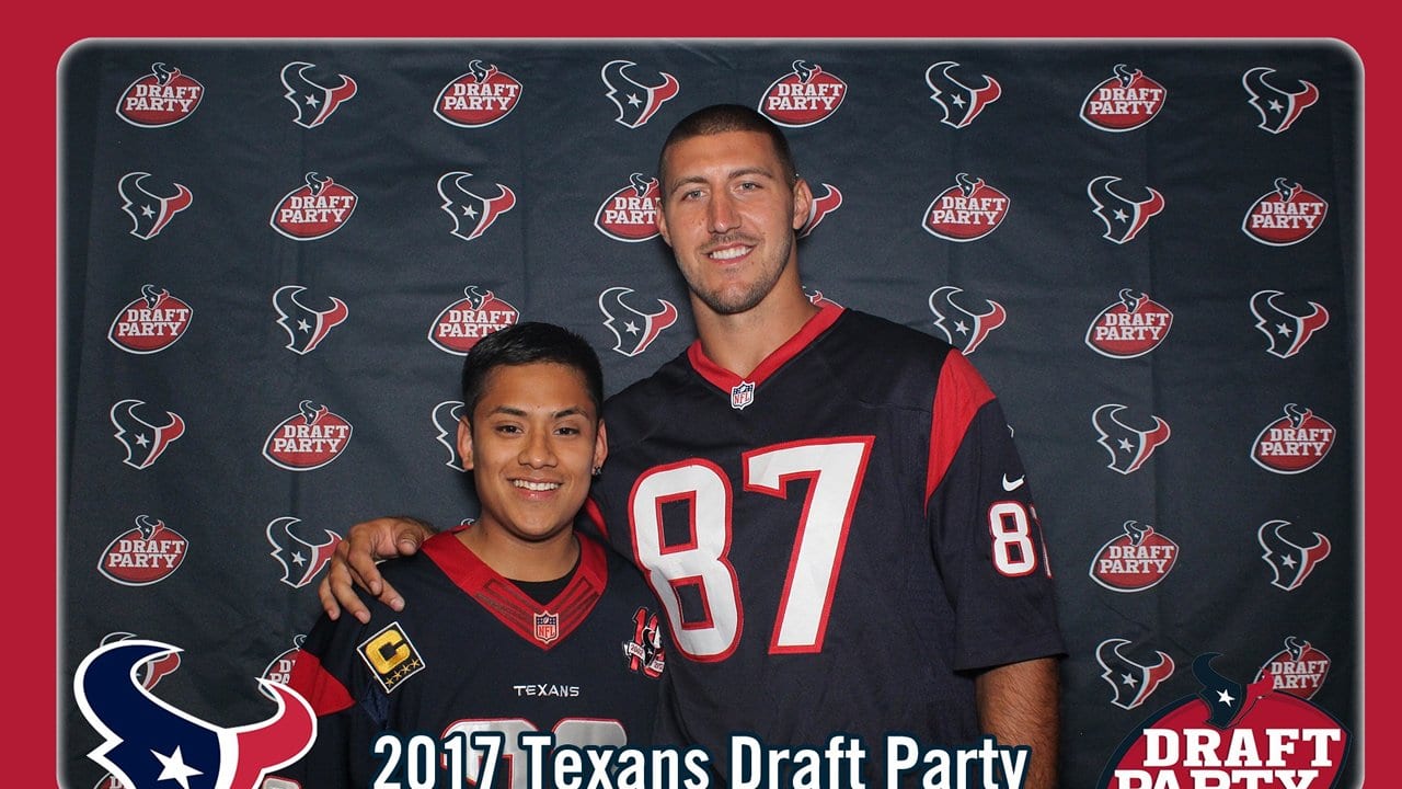 Pic with a Player: C.J. Fiedorowicz pt. 2