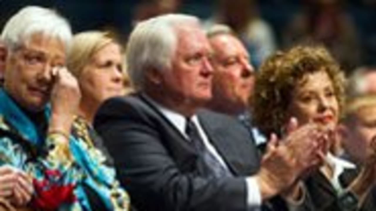 Wade Phillips talks father's memorial service