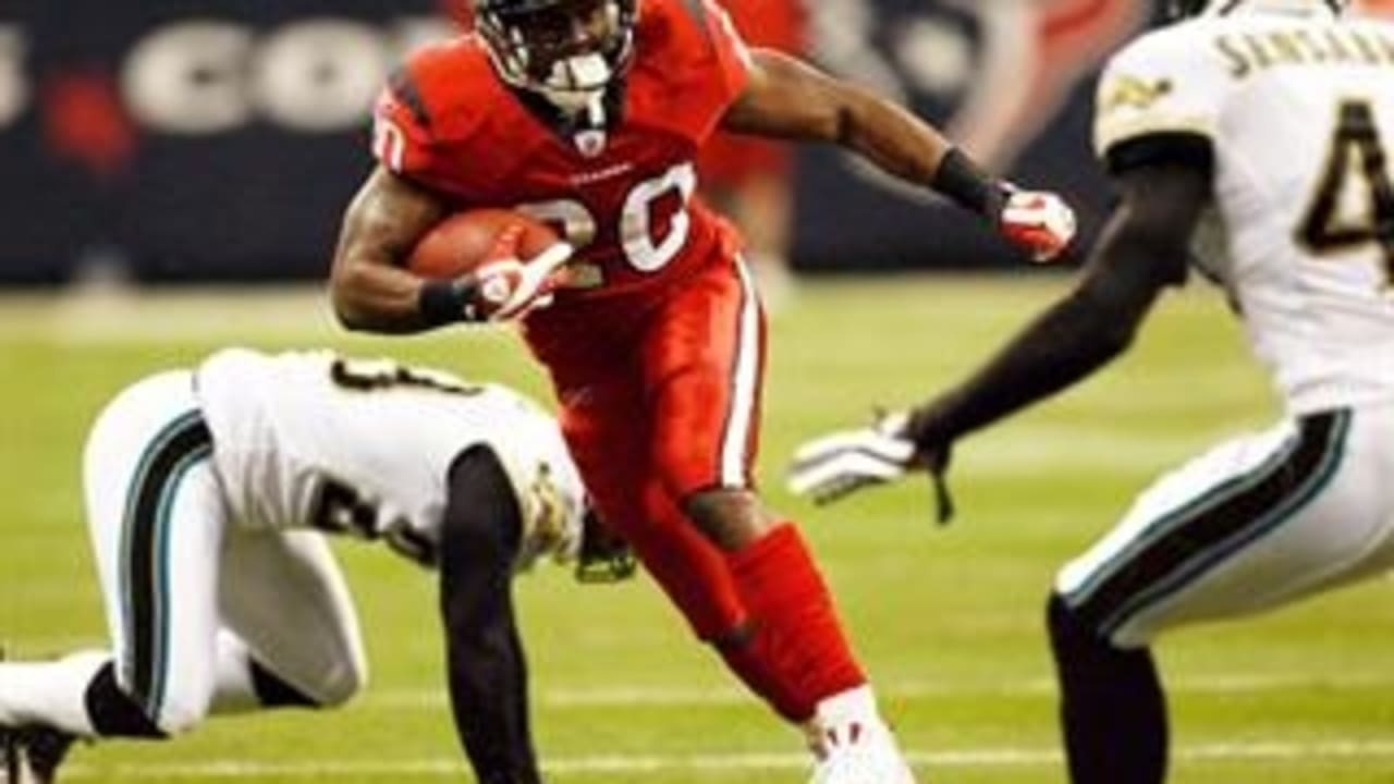 Slaton up for rookie honors again