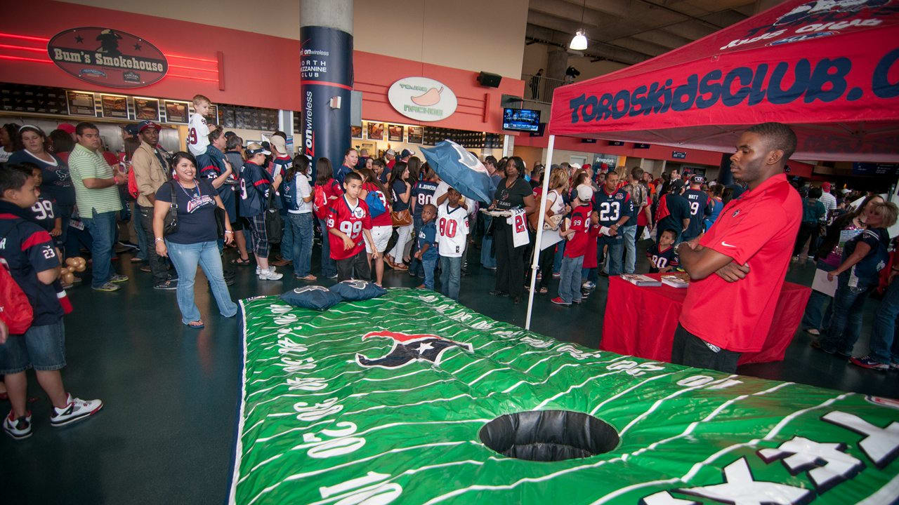 Toro's Kids Club Draft Party