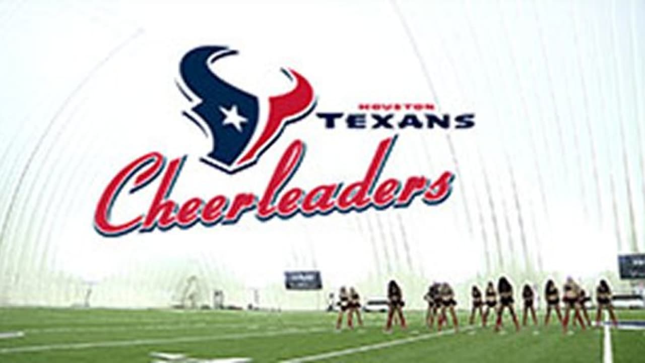 Cheerleaders: Lights, camera, action