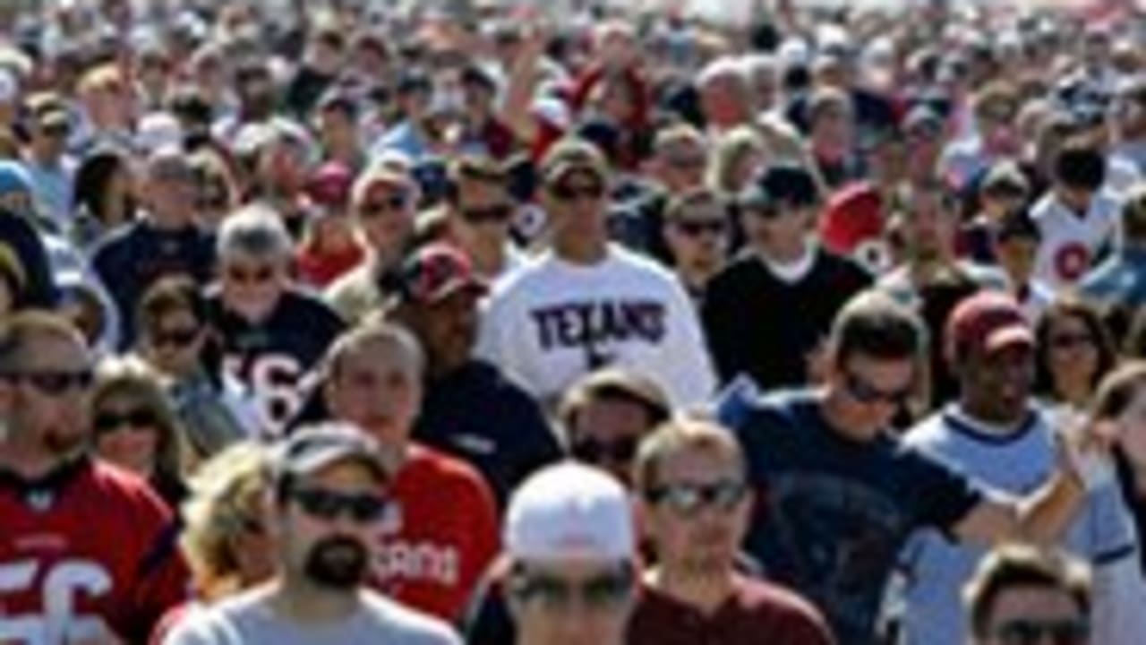 Texans to institute enhanced pat-down procedures