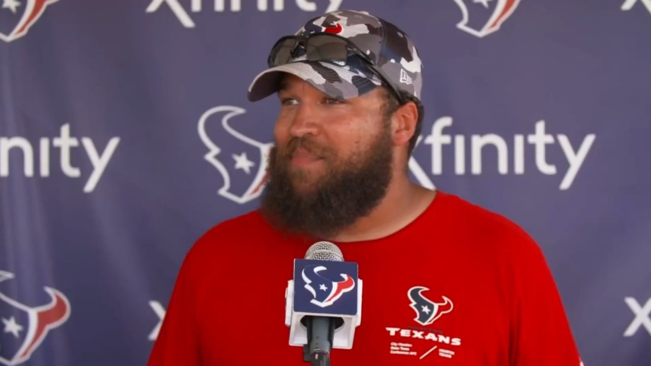 Linebackers Coach Miles Smith | Press Conferences (8-9-2022)