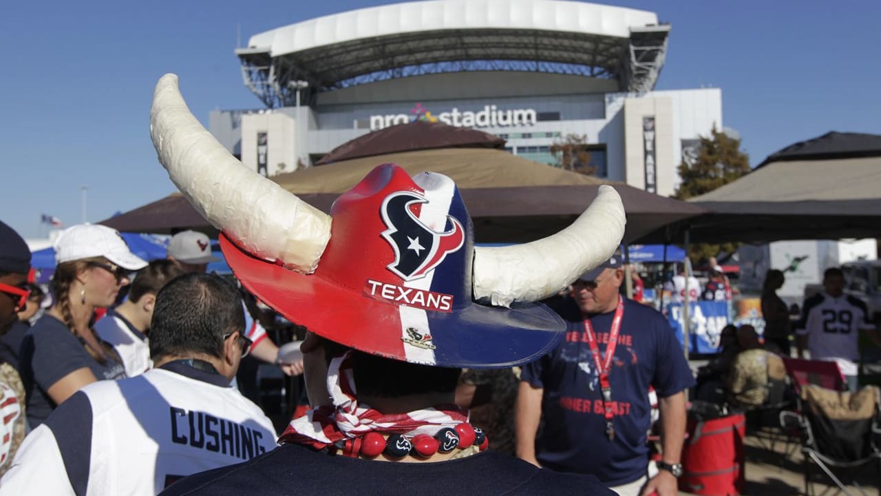 Celebration of Tailgating: Coach's tailgate?