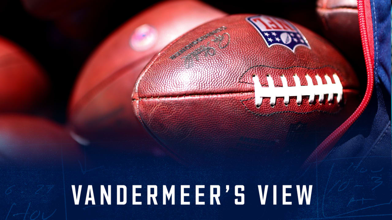 With the Texans off this week, Voice of the Texans Marc Vandermeer ...