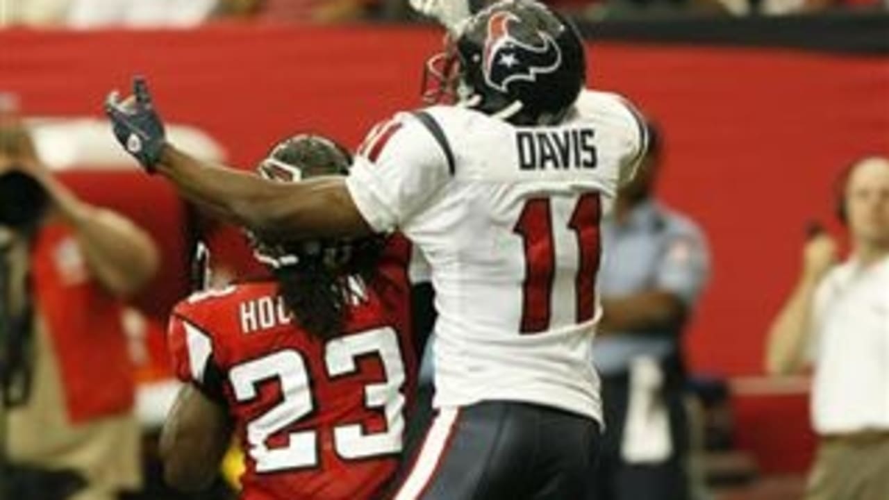 André Davis discusses contract