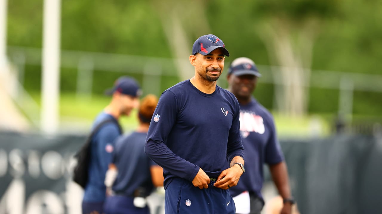 Houston Texans Coach Dino Vasso is a 'Whiz Wit' man, who also coaches ...