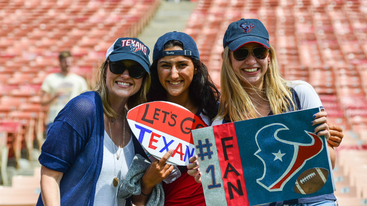 Traveling Texans Photos: Texans at Rams