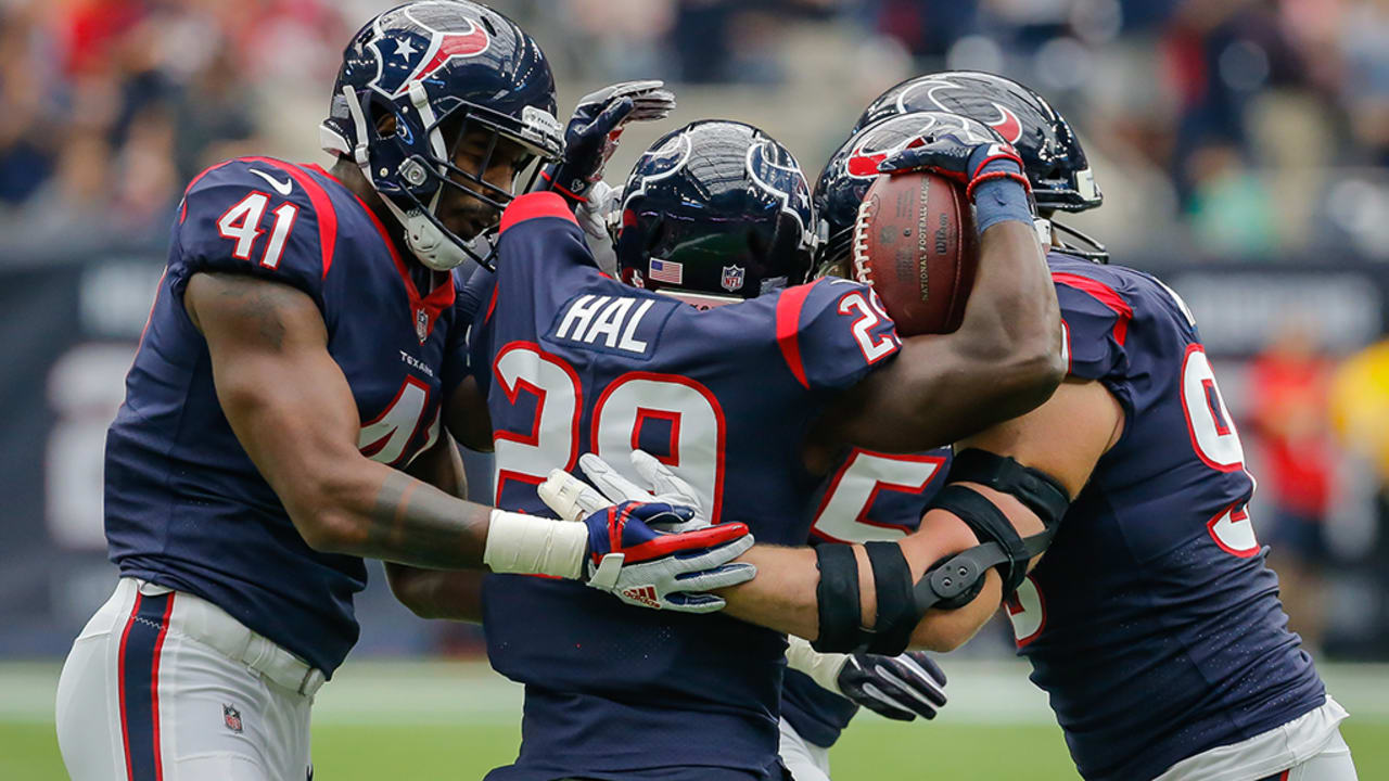 Teammates ecstatic for Andre Hal's big news