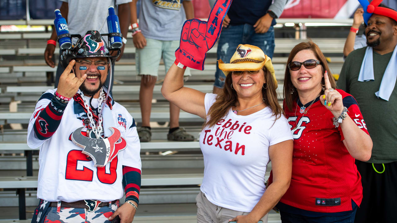 Photos: Welcome back, Texans Fans!