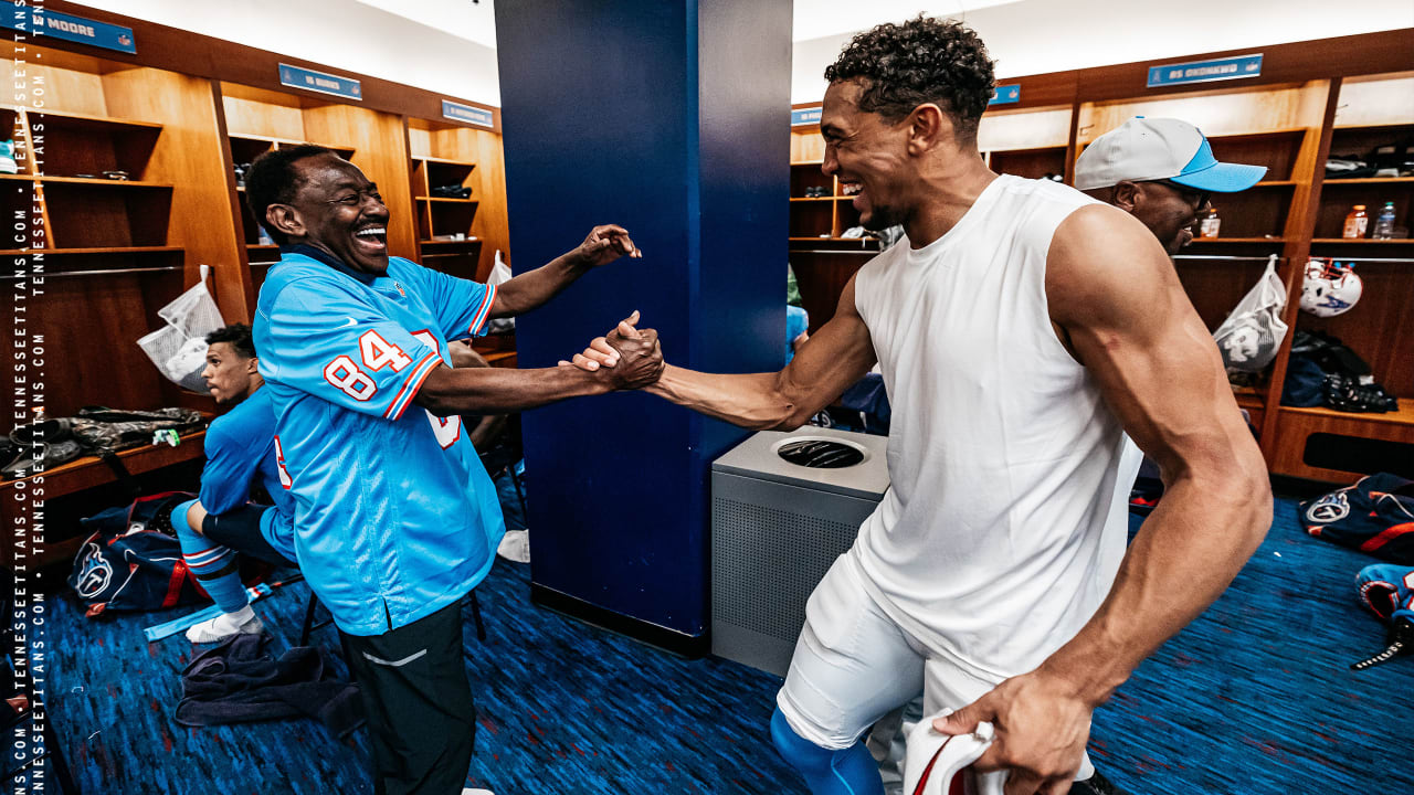 Oilers Legend Billy 'White Shoes' Johnson Gave Titans WR Nick Westbrook ...